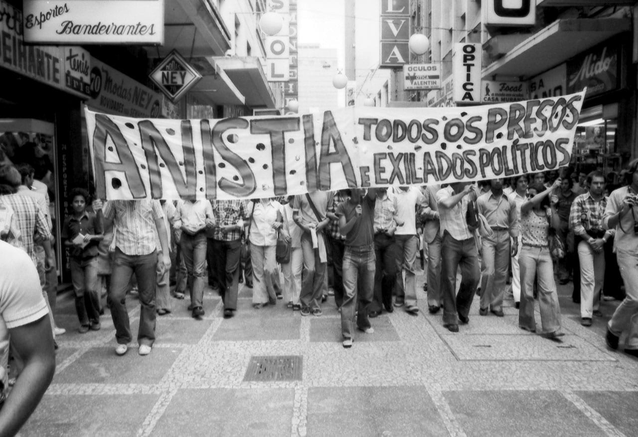Sabia o que foi o AI-5, o período mais repressor da Ditadura Militar Sabia o que foi o AI-5, o período mais repressor da Ditadura Militar